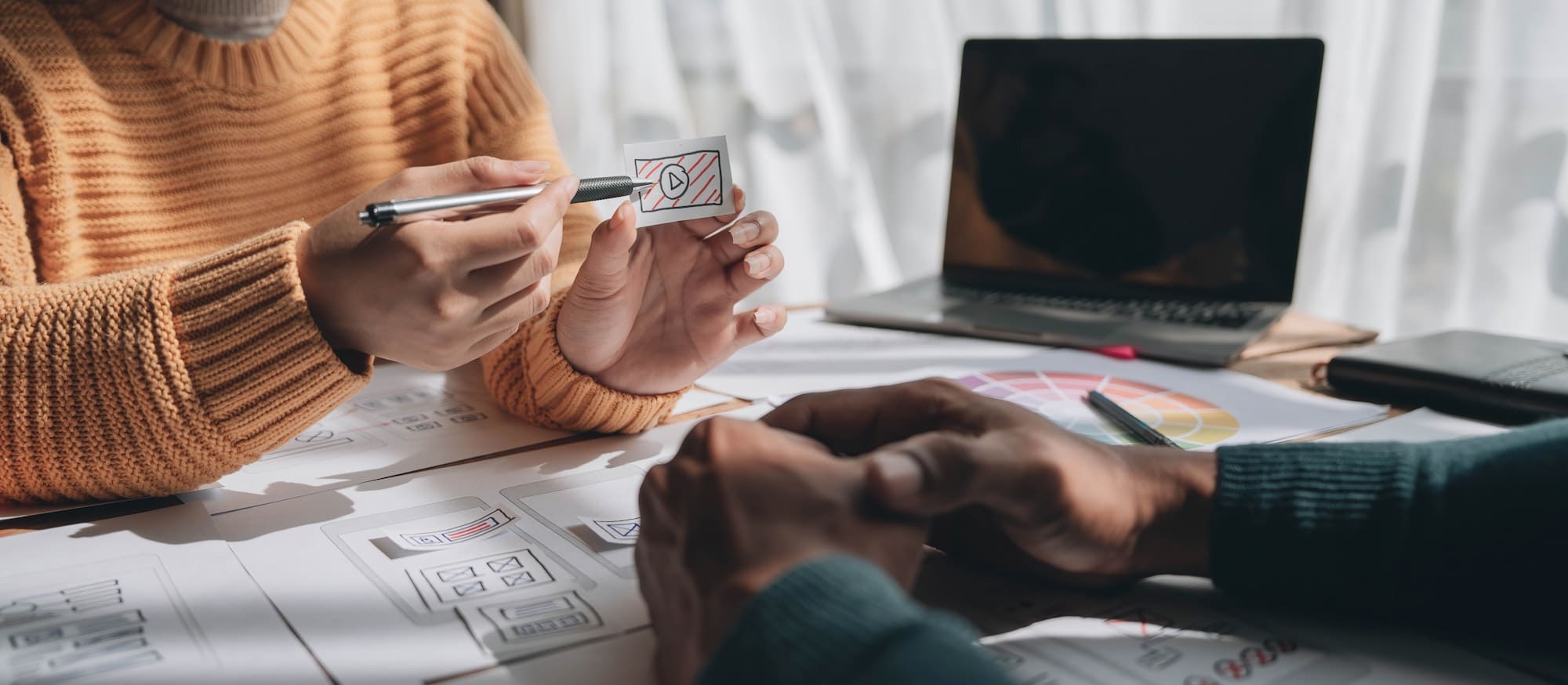 Top 5 Must-Have Tools for Prototyping and Wireframing in UX/UI Design